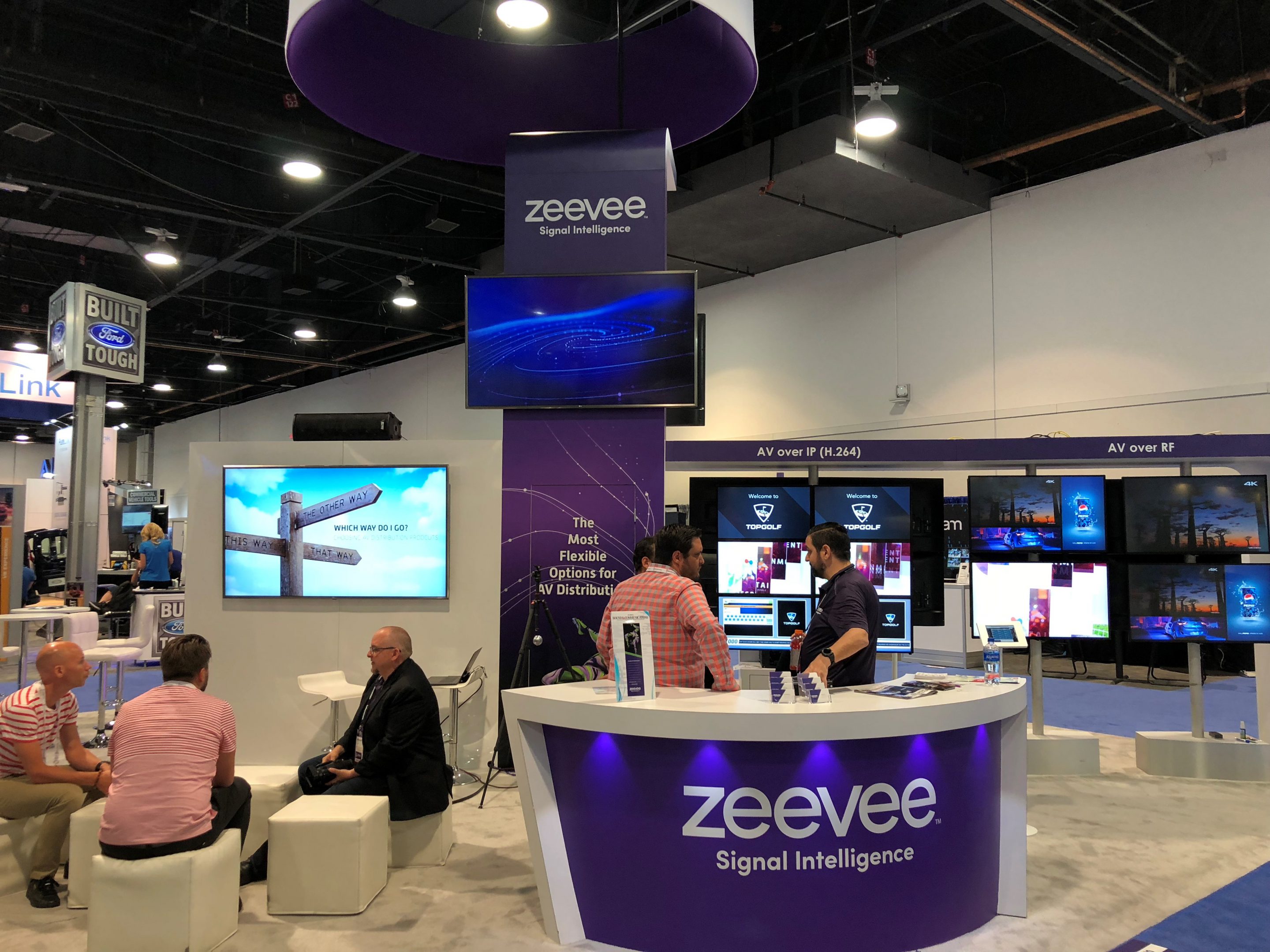 InfoComm 2018 SAVI Canvas Demo at the ZeeVee Both